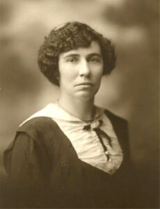 LOUISA WADE WETHERILL: “The Slim Woman” of Kayenta — Harvey Leake (ZX ...